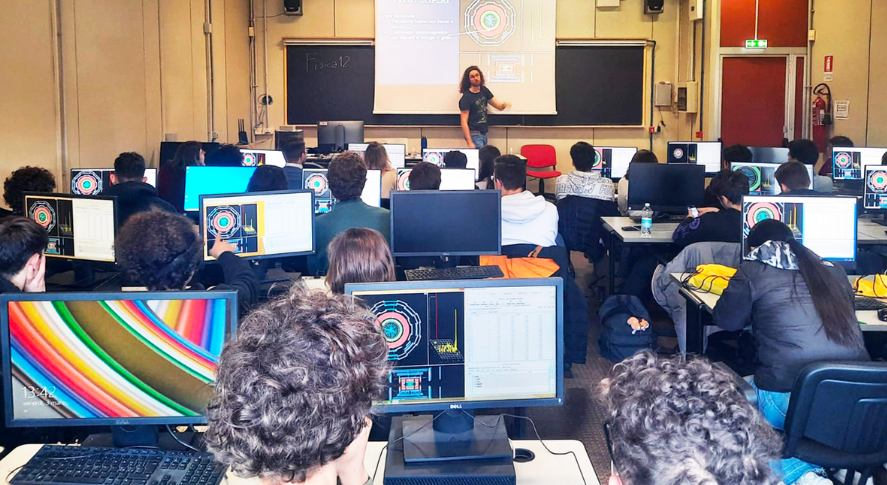 Masterclass INFN | Anche a Unife ragazze/i delle superiori alla scoperta delle ricerche del CERN ...